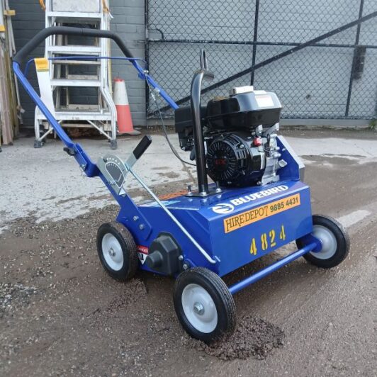 Lawn de-thatcher For Hire in Melbourne - HireDepot